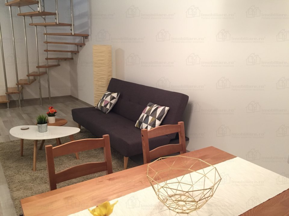 Penthouse Duplex + Scara interioara + Pachet Fibra optica & DIGITV HD ...